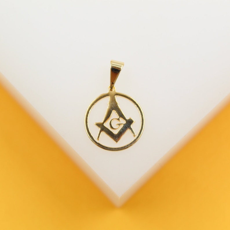 18K Gold Filled G Masonry Pendant – Vyolett
